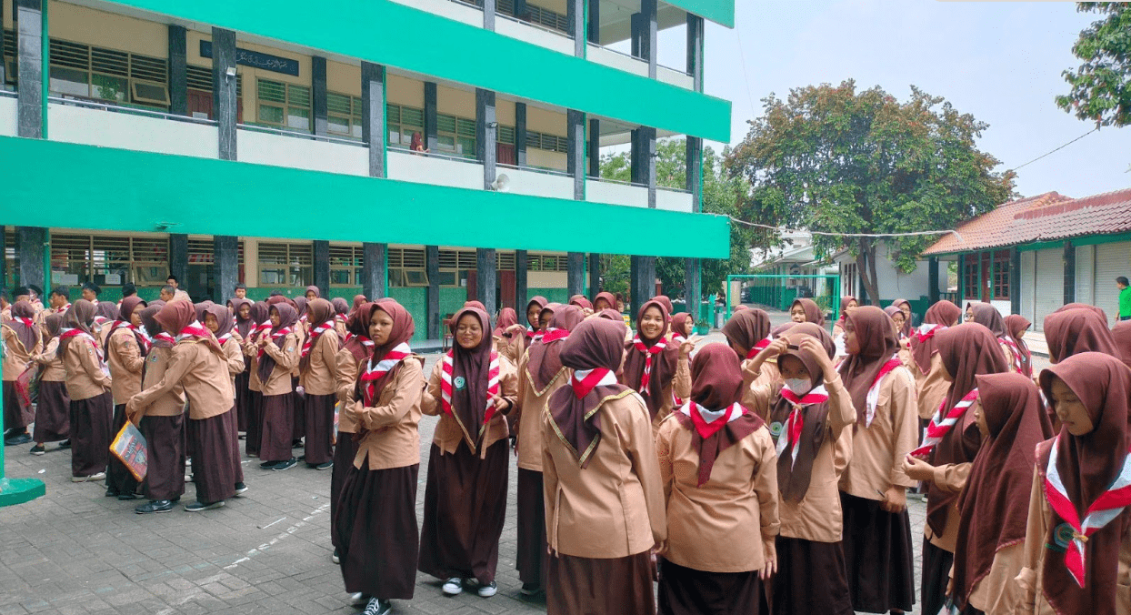 Madrasah Tsanawiyah | YPI Al-Kenaniyah