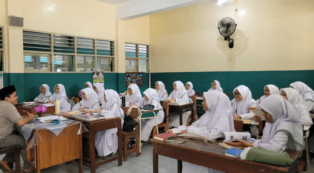 Madrasah Tsanawiyah | YPI Al-Kenaniyah